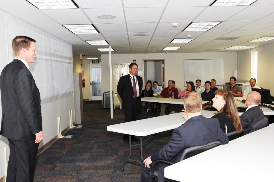 MONRONeYnews: Center Buzz - Administrator Huerta Gets Whirlwind Tour of ...