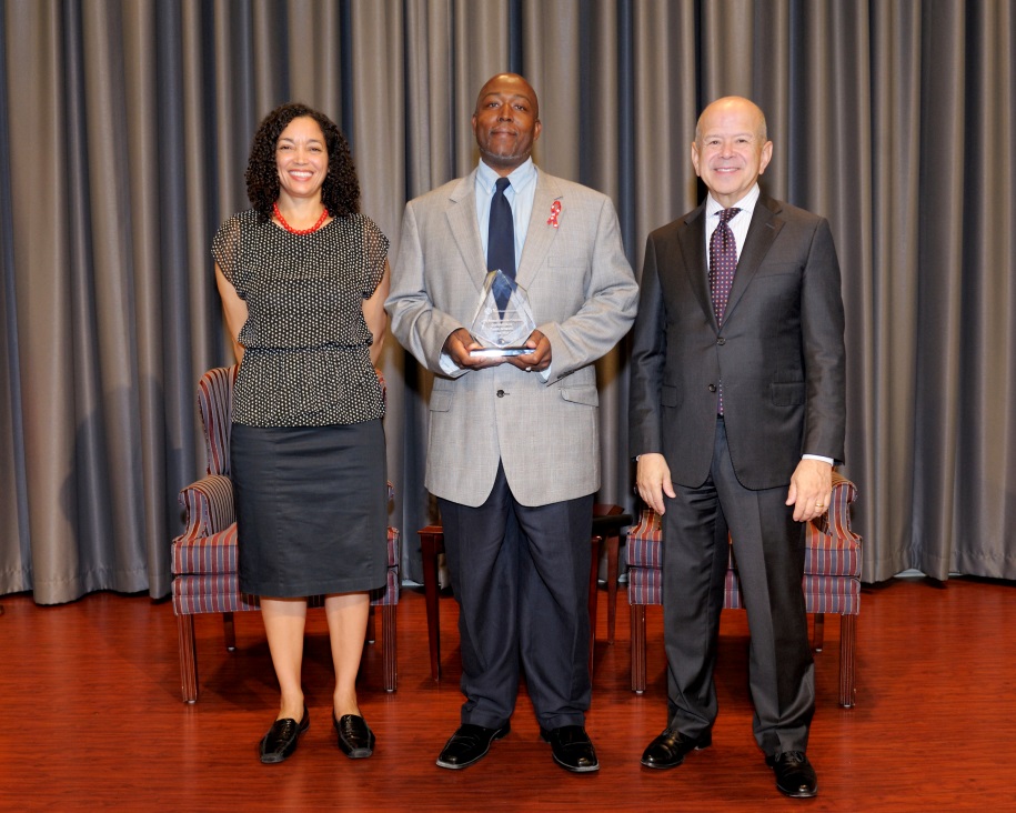 MONRONeYnews: Center Buzz - Congratulations AFN Award Winners