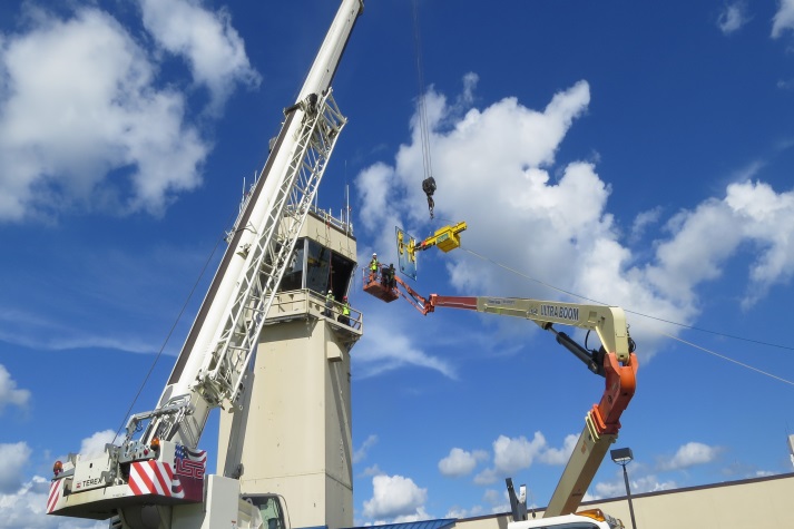 MONRONeYnews: Center Buzz - Tower Cab Glass Program Extends to Three ...