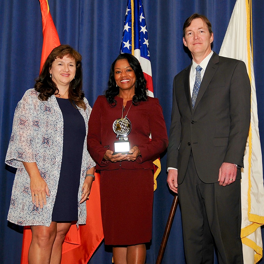 MONRONeYnews: Center Buzz - 16th Annual Pathfinder Awards Celebrates ...