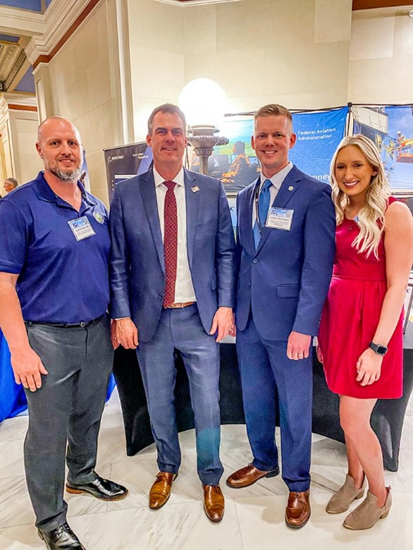 MONRONeYnews: Community Outreach - Aero Oklahoma Day at State Capitol